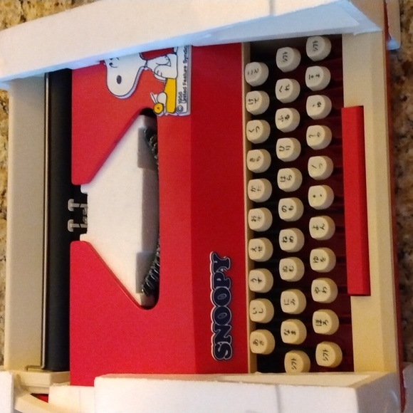 Snoopy Japanese typewriter | Other | Vintage Collectible Snoopy ...